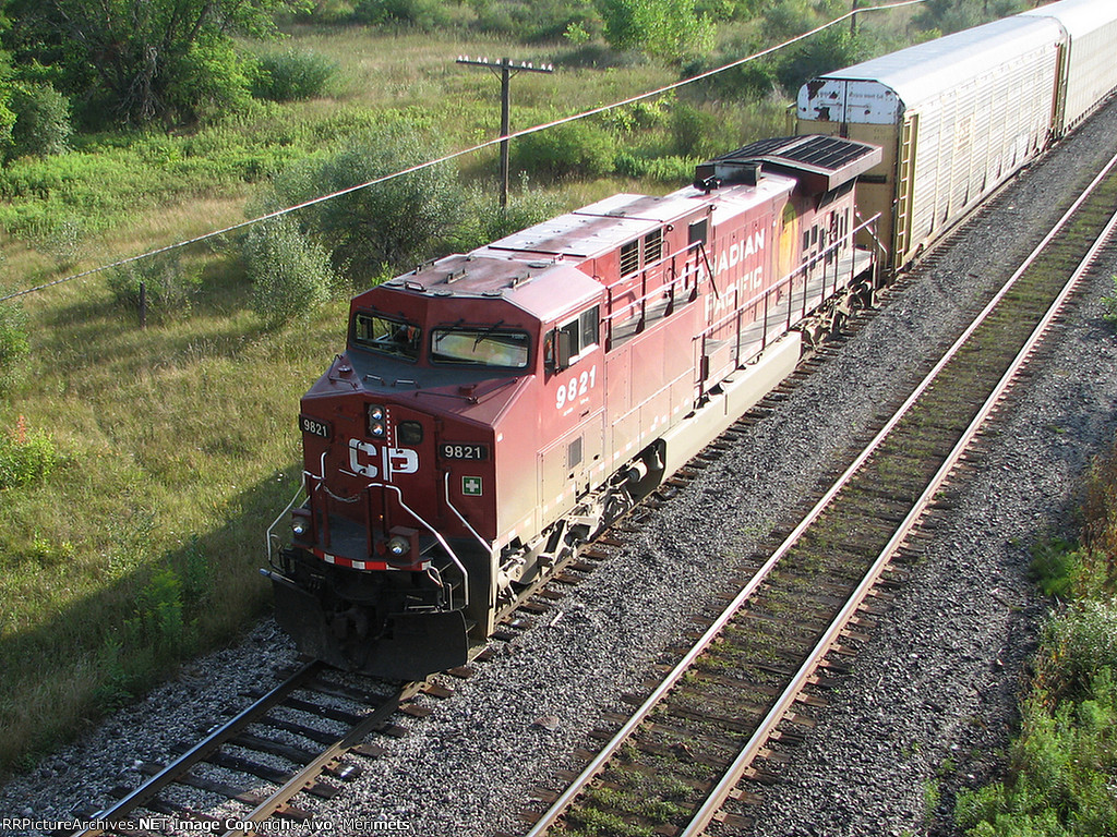 CP 9821 west at Coakley